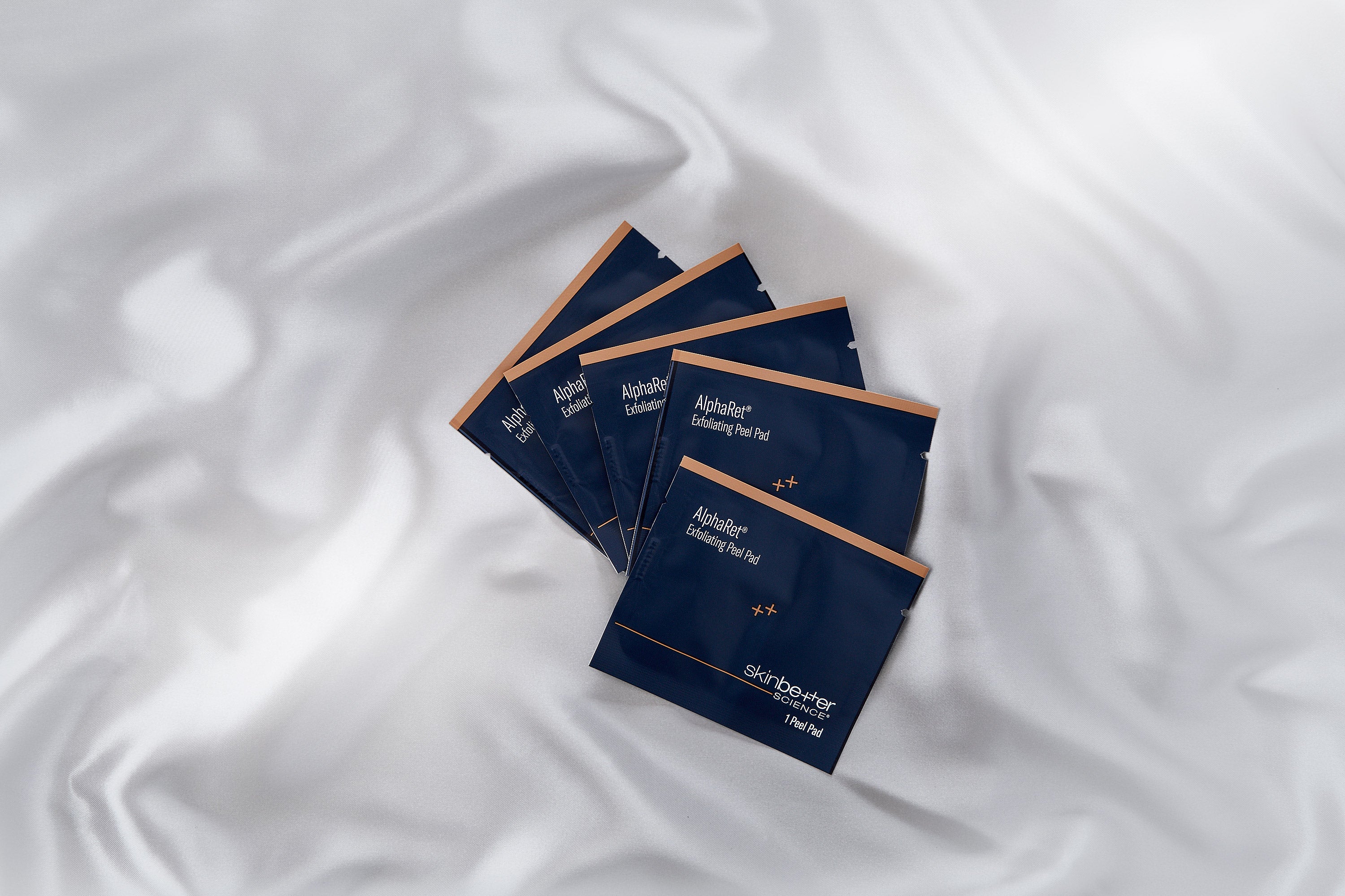 AlphaRet Exfoliating Peel Pads | skinbetter Resurfacing Treatment ...